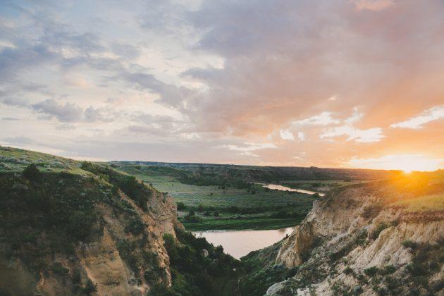 Best Getaways Near Fargo to Find a Scenic View {3-5 Hour Drive}